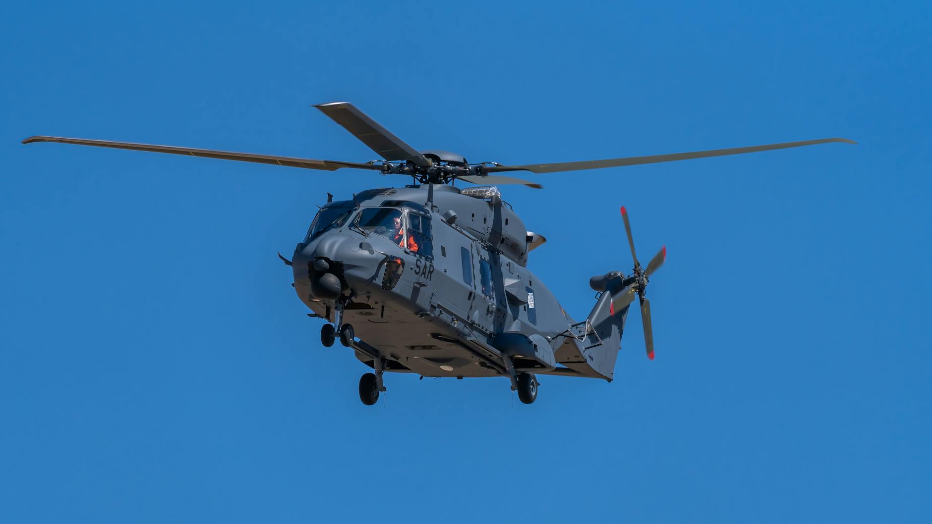 EASA opdaterer regler for store rotorfly med ny online version — Lovguiden