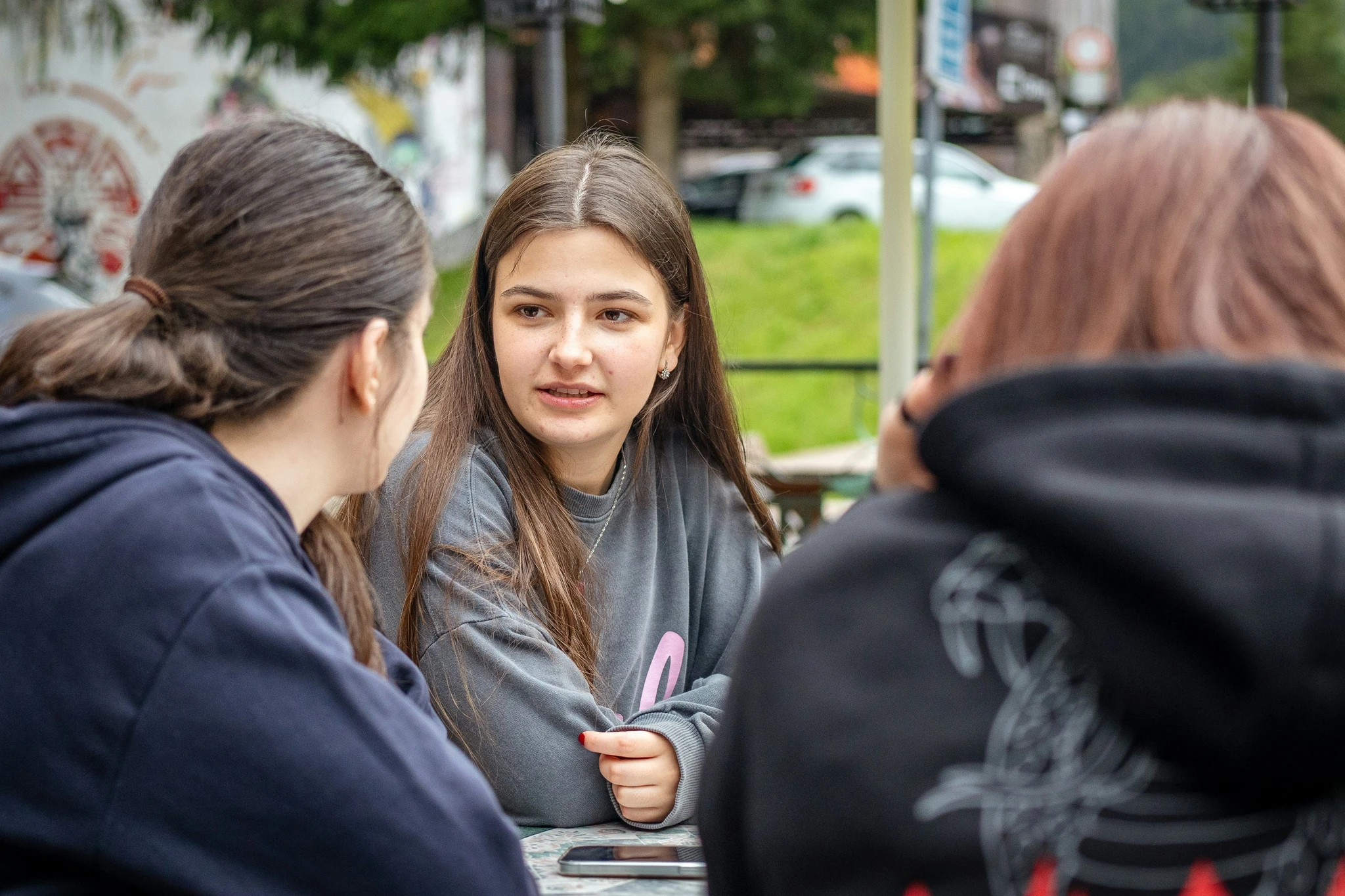 Teenagepiger bruger byens rum mindre end drenge fra 9-årsalderen ...